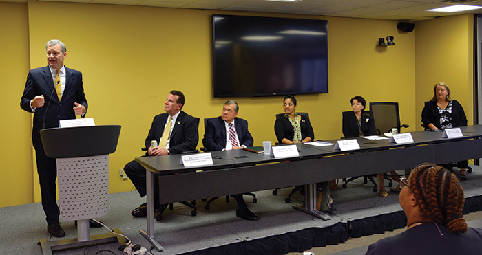Law students meet the judges